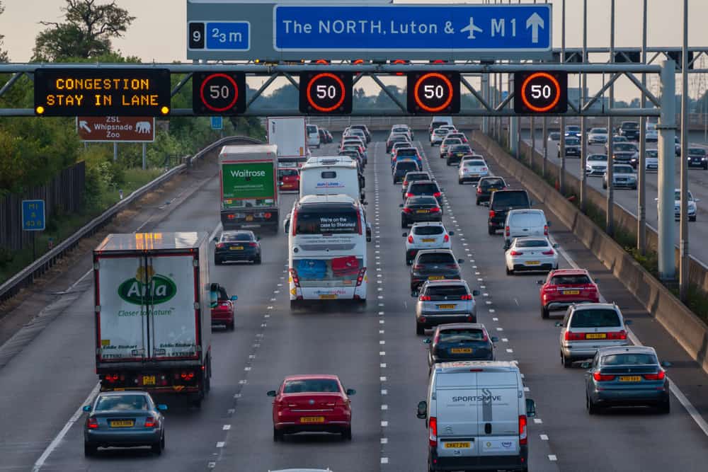 Smart Motorways: What are they & how do they work? | Howden Insurance